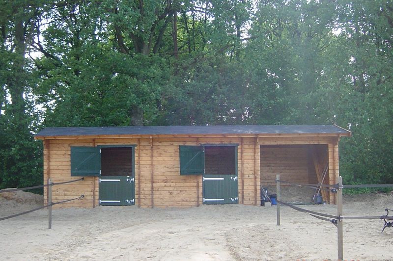 Horse barn 10.3x3.8m, direct import