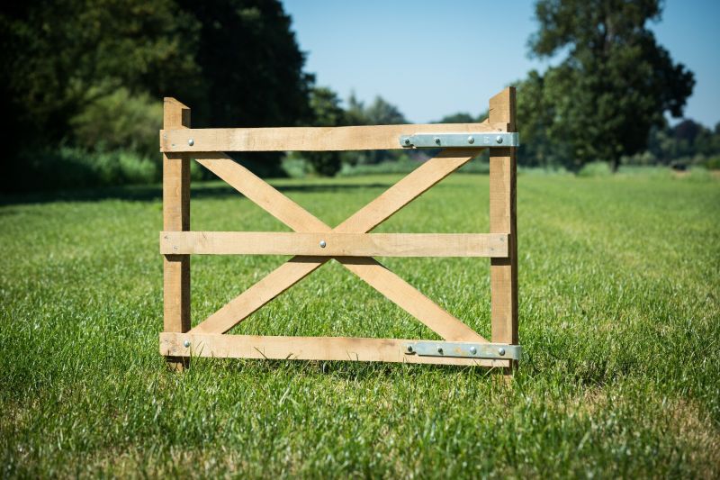 Gardengate chesnut fencing